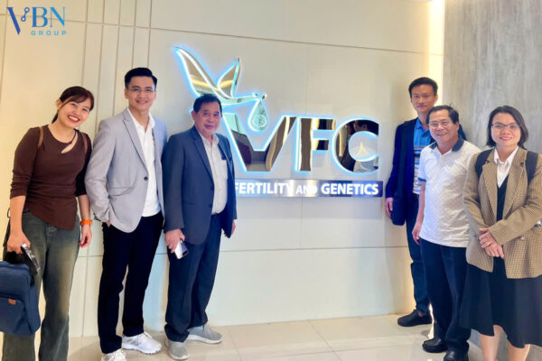 VBN Group trao đổi kinh nghiệm chuyên môn tại bệnh viện 5 sao Thái Lan