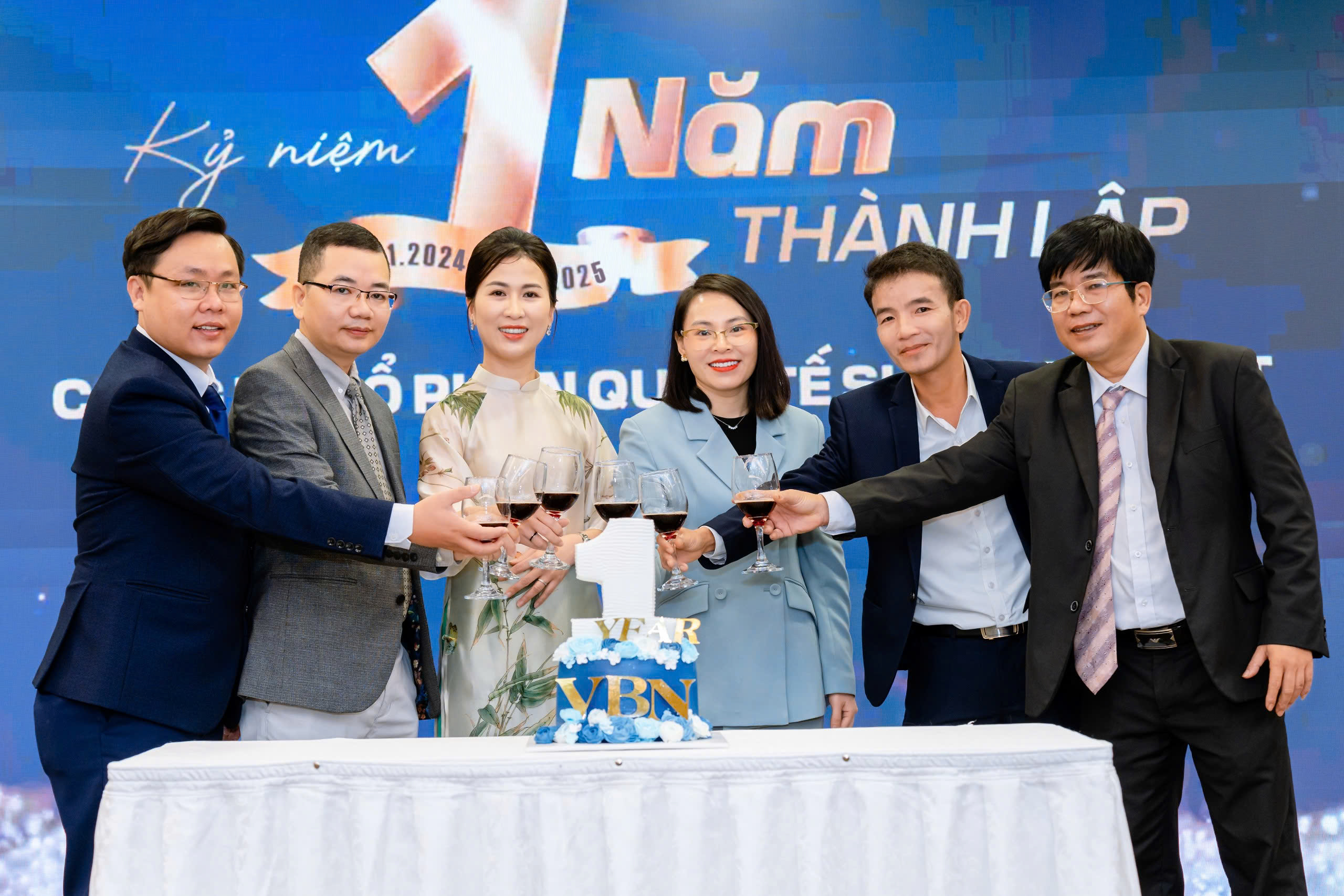 Dịch vụ KH - CÔNG TY CỔ PHẦN QUỐC TẾ SỨC KHỎE VIỆT - VBN Group